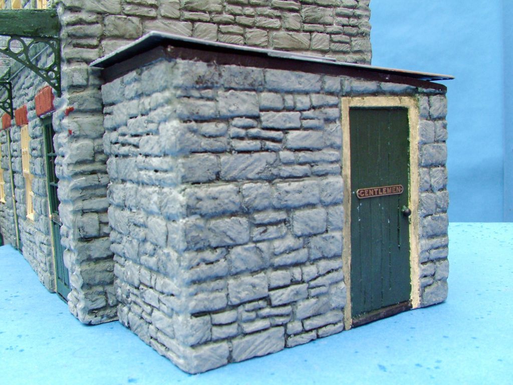 PVW019 Lean-to Station Toilet Kit – Carnforth Models Train Sets ...