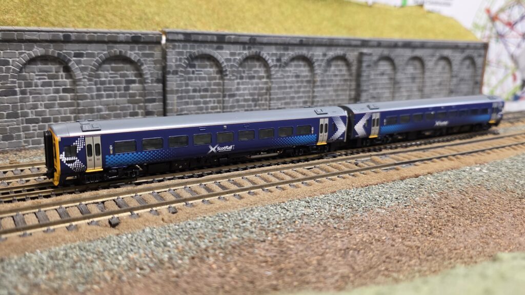 Farish 371-851ASF Class 158 2-car DMU 158729 in ScotRail Saltire blue ...